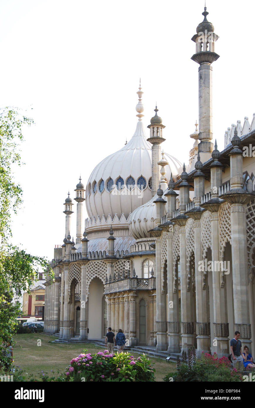 Touristes du pavillon royal Banque de photographies et d’images à haute ...