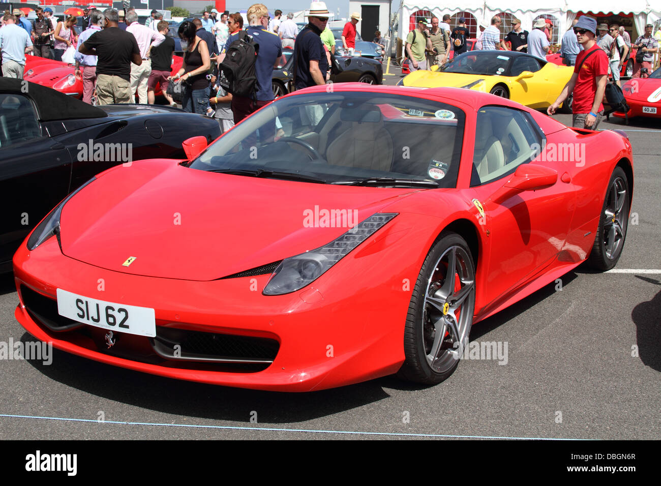 Ferrari rouge Banque de photographies et d’images à haute résolution ...