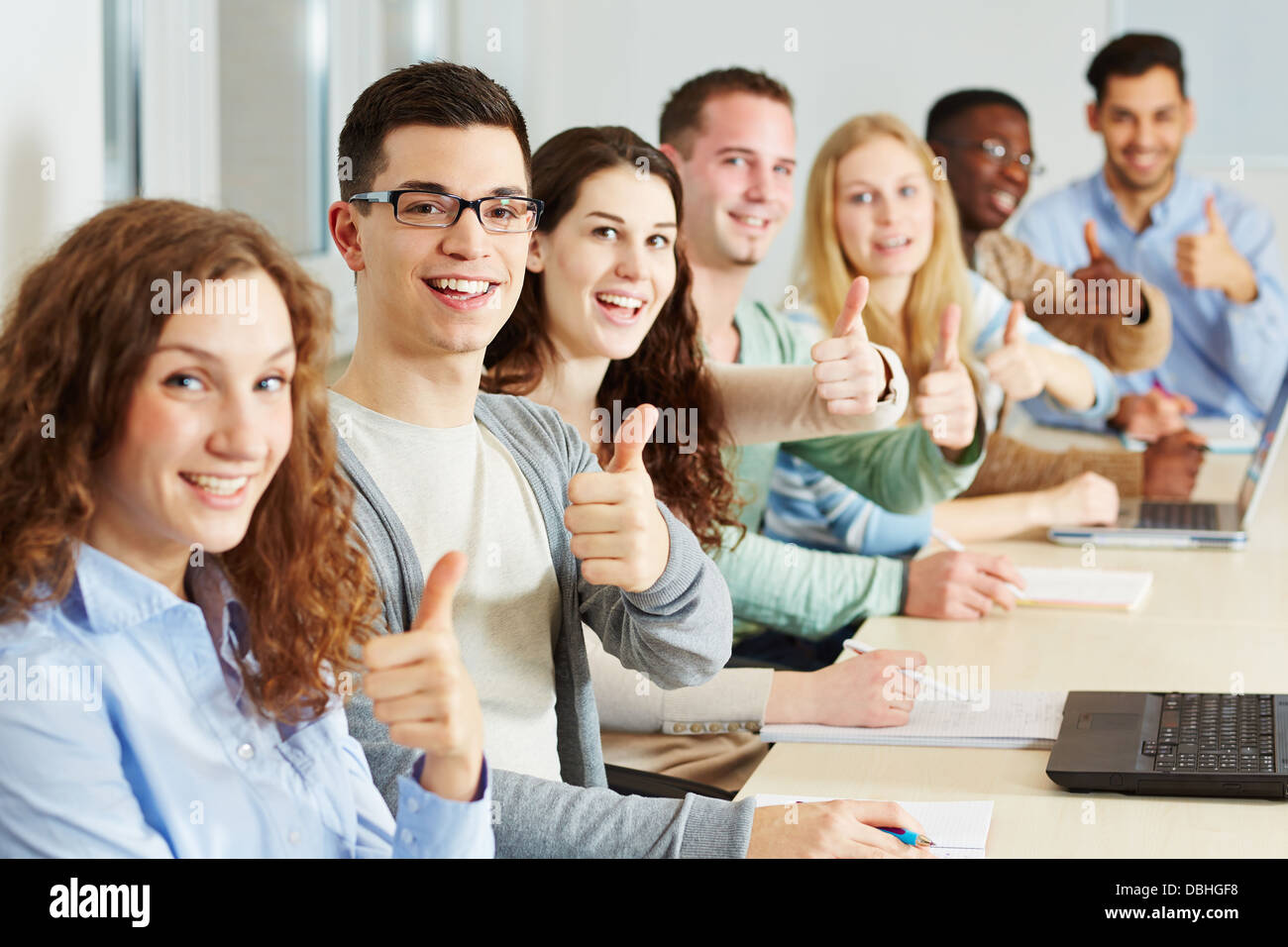 Happy class Banque de photographies et d’images à haute résolution - Alamy
