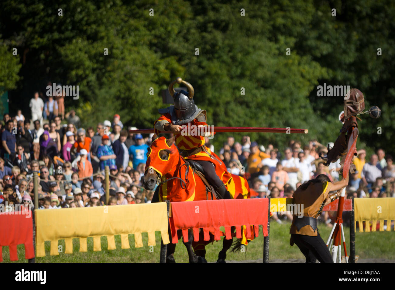 Joute cheval Banque de photographies et d’images à haute résolution - Alamy