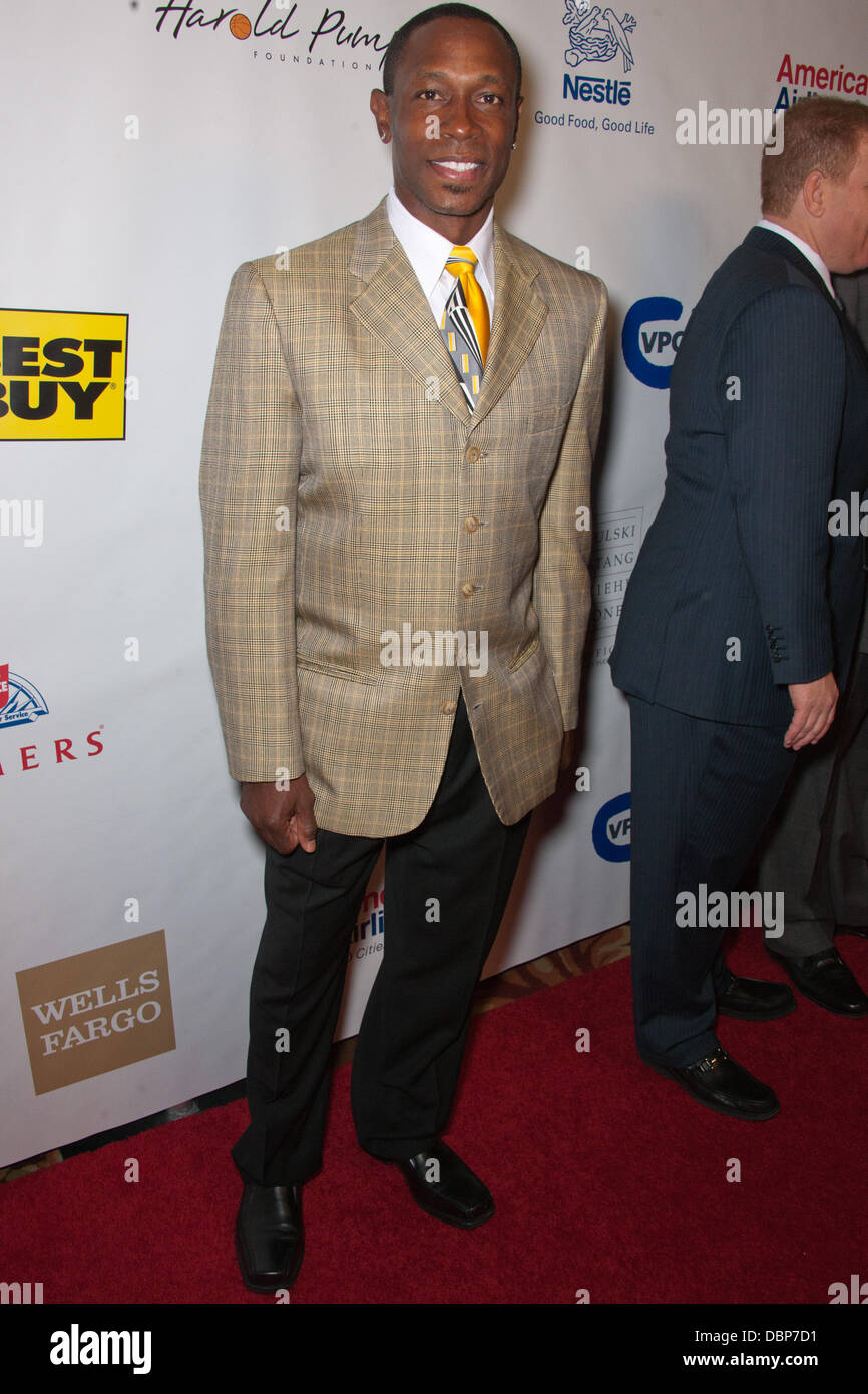 Kenny Lofton 11e Gala annuel de la Fondation de la pompe d'Harold au ...