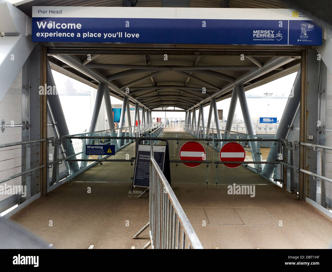 Pierhead front de mer liverpool Banque de photographies et d’images à ...