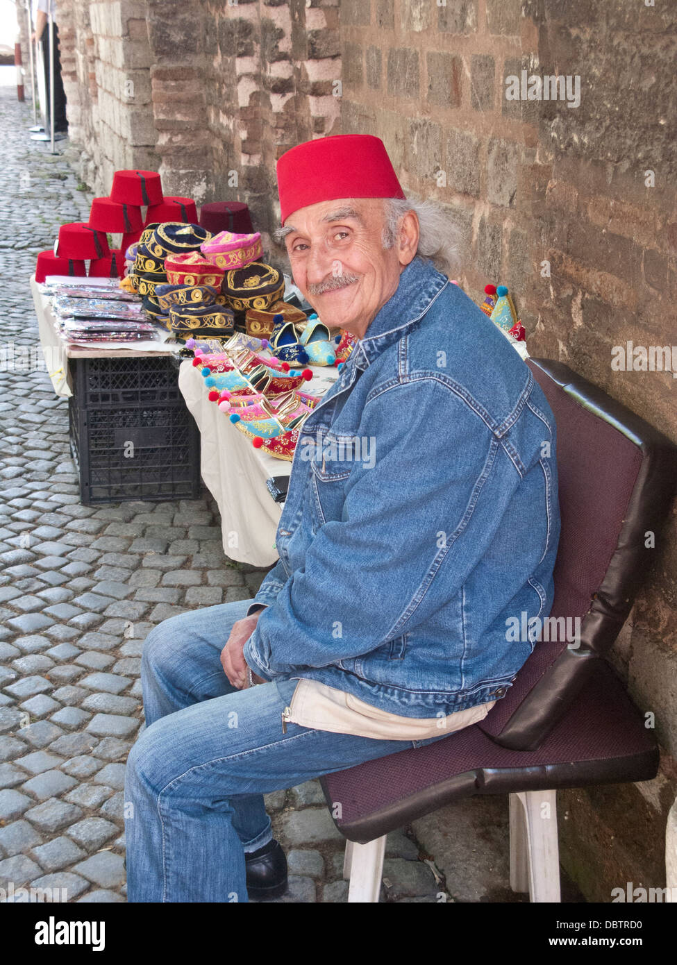 Man fez hat Banque de photographies et d’images à haute résolution - Alamy
