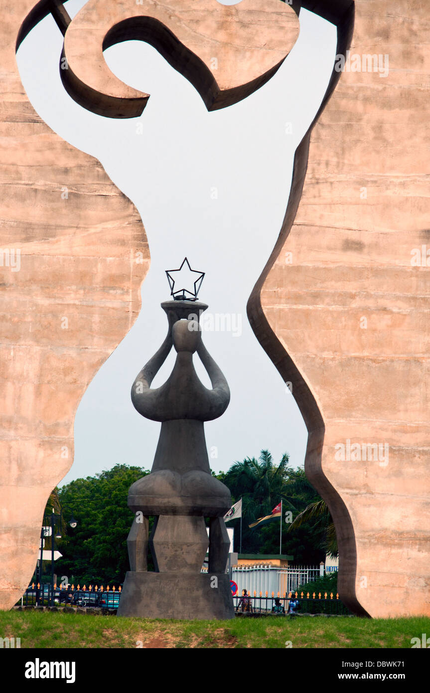 Monument de l'indépendance togo Banque de photographies et d’images à ...