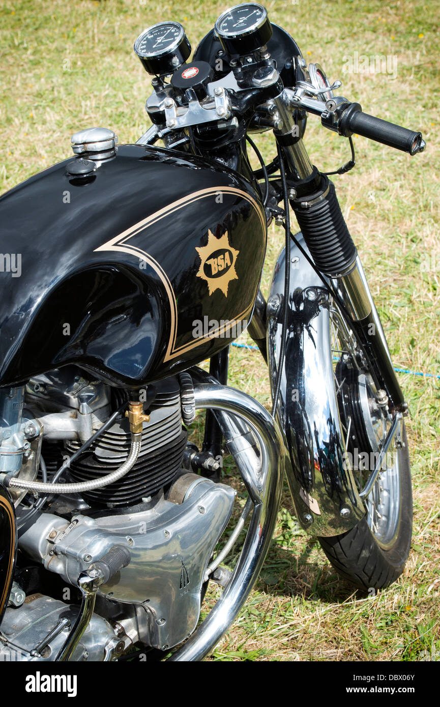 Bsa Cafe Racer Banque d'image et photos - Alamy