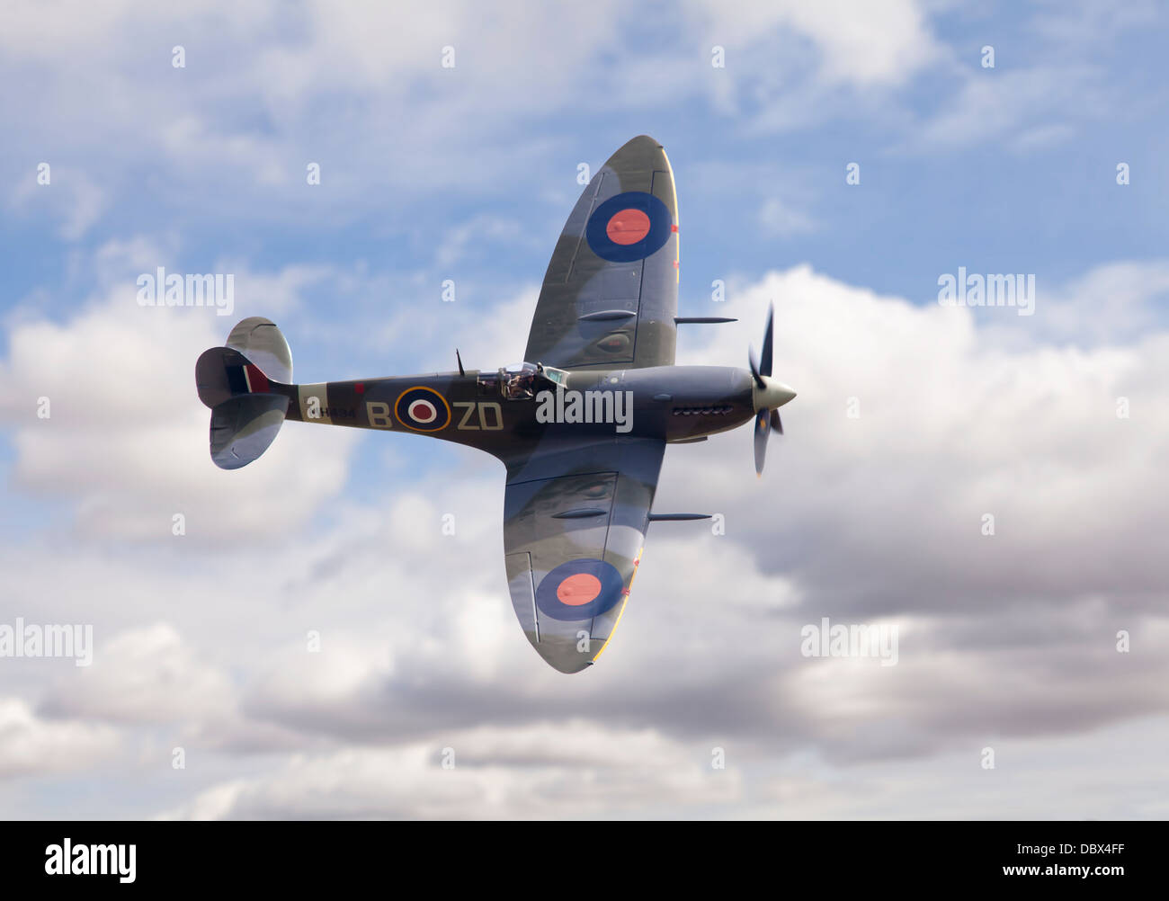 Camouflage spitfire Banque de photographies et d’images à haute ...