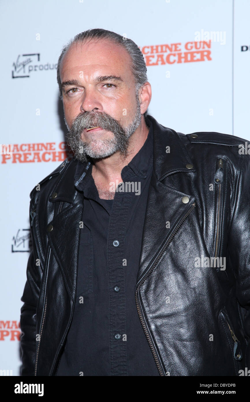 Sam childers machine gun preacher Banque de photographies et d’images à ...