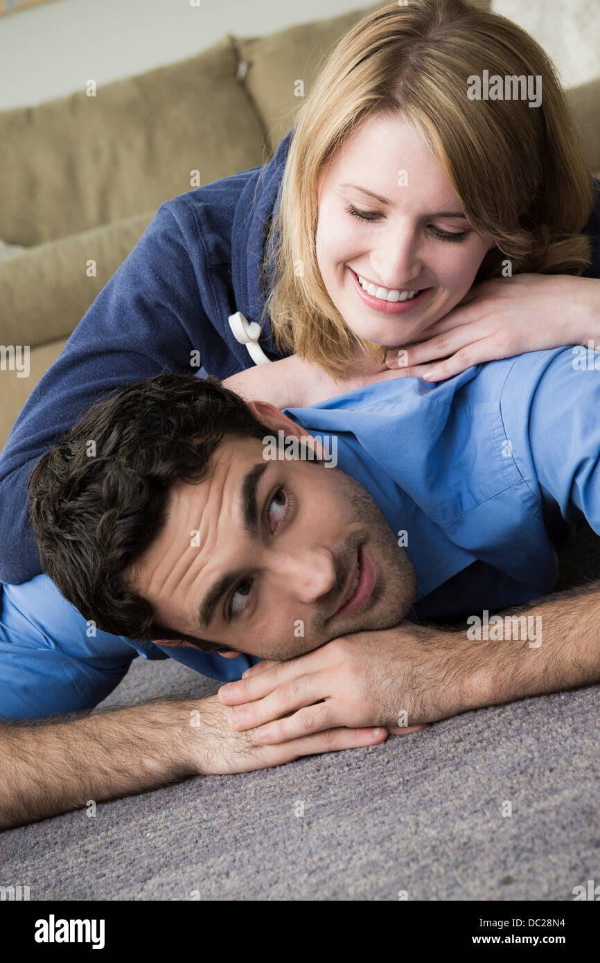 Femme sur le dessus Banque de photographies et d’images à haute ...