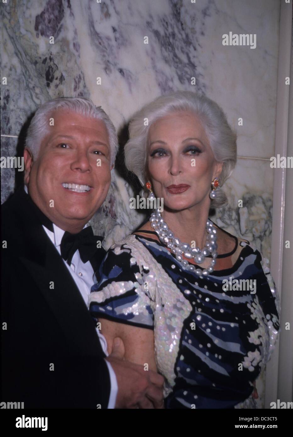 Dennis Basso Avec Carmen Dellorefice Garçons Villes Ditalie Ball De