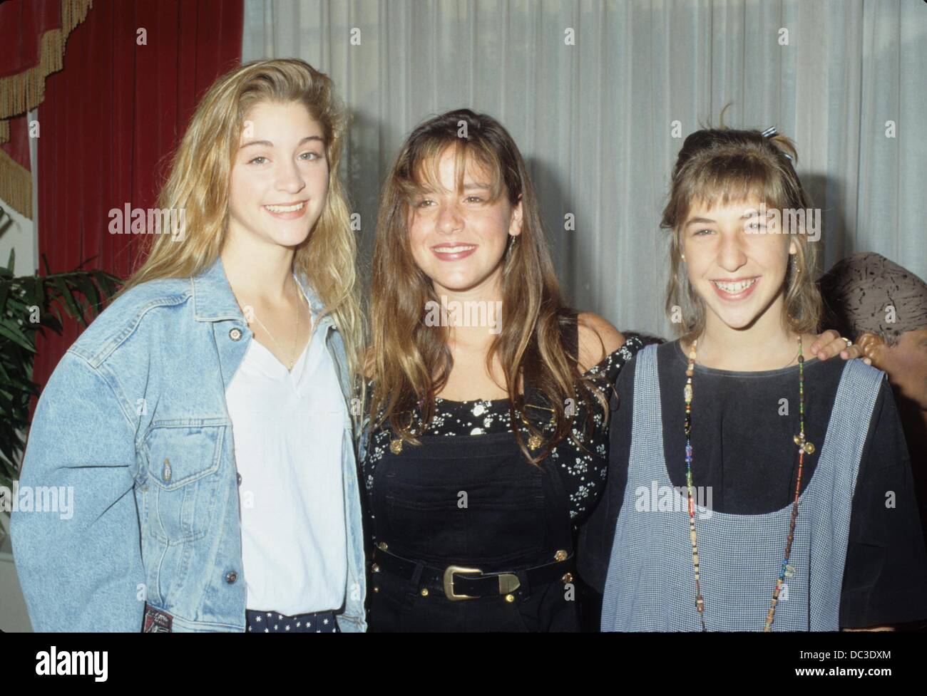 Avec Staci Keanan MAYIM BIALIK , Soleil Moon Frye 1990.l0287.(Image ...