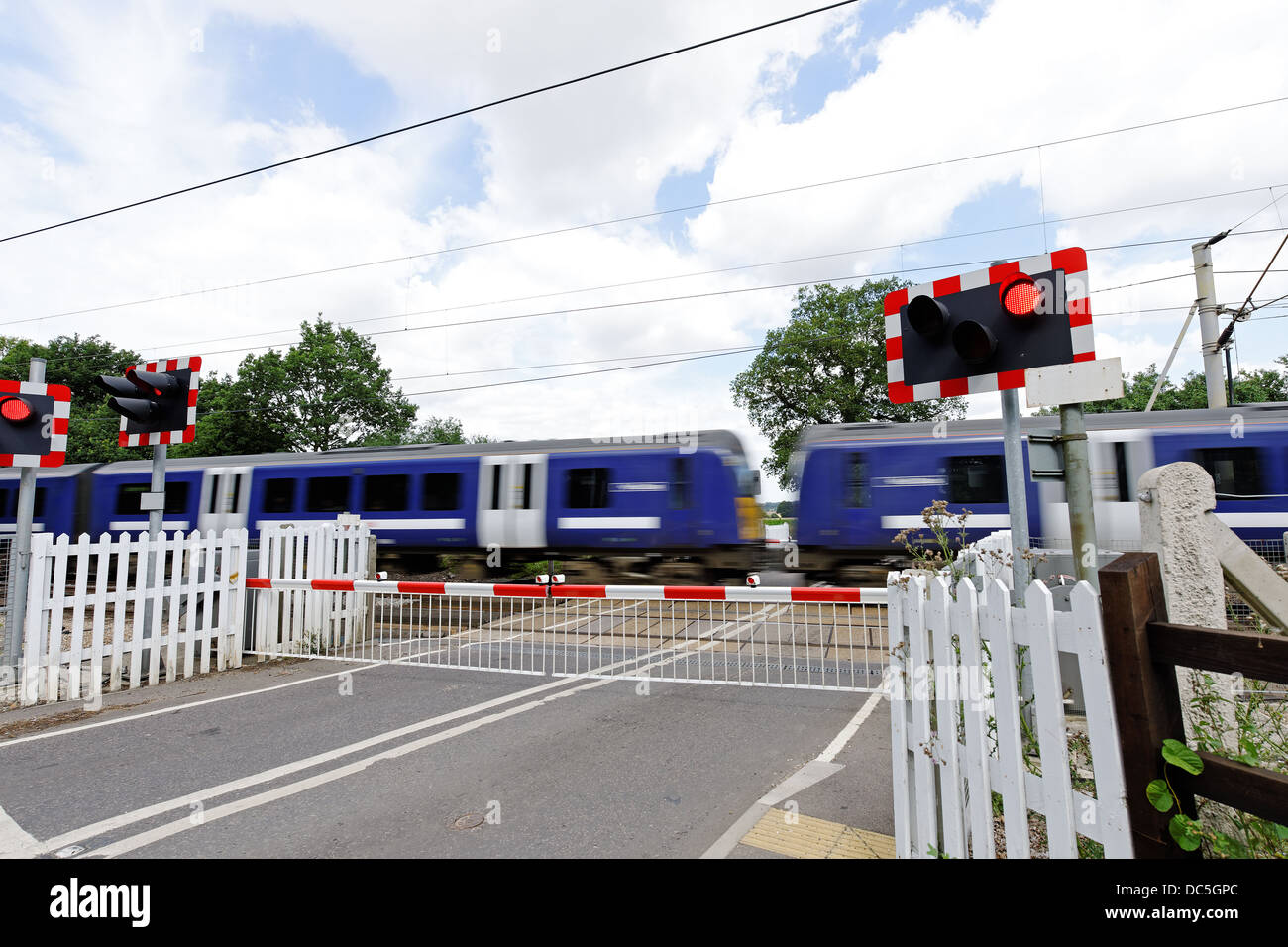 Safety speed barriers Banque de photographies et d’images à haute ...
