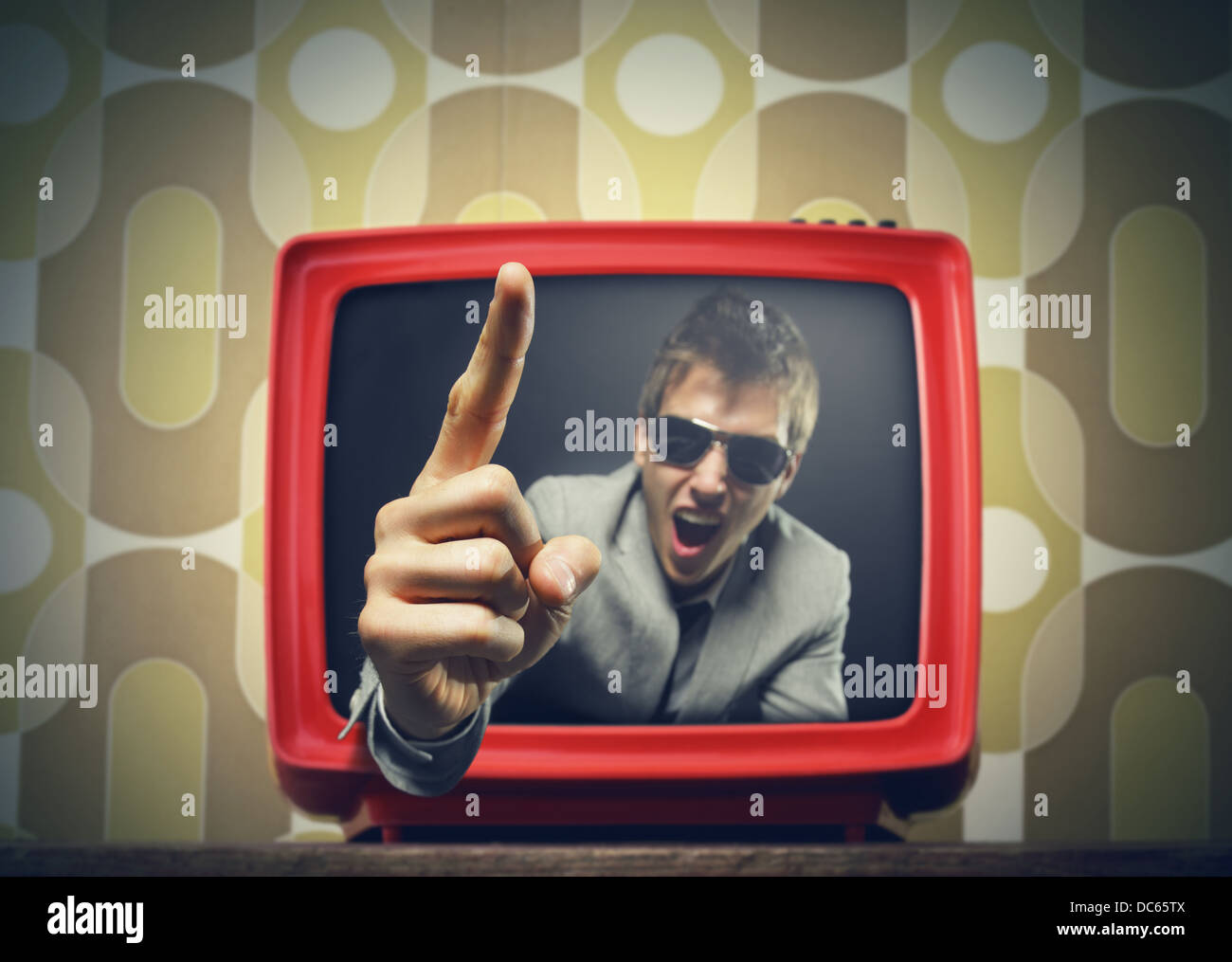 Trash tv Banque de photographies et d’images à haute résolution - Alamy