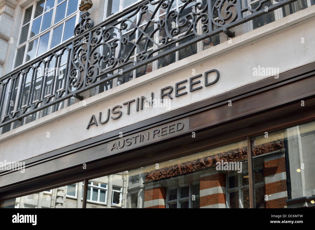 Mens fashion sign logo Banque de photographies et d’images à haute ...