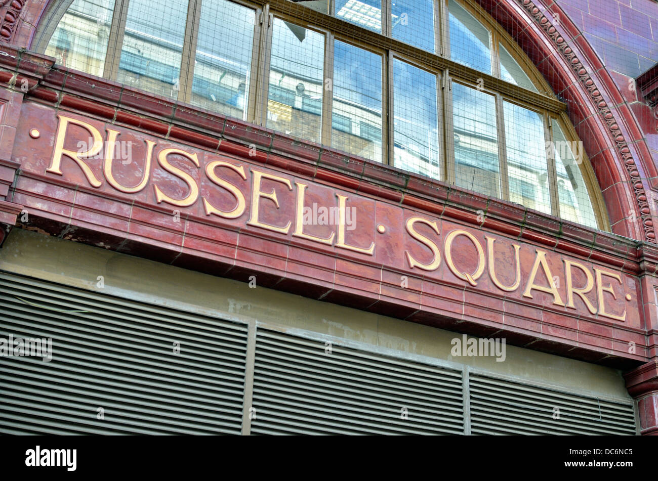 Russell square london uk Banque de photographies et d’images à haute ...