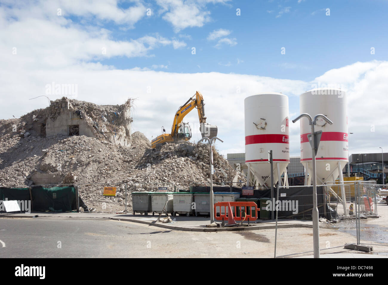 Projet de reconstruction Banque de photographies et d’images à haute ...