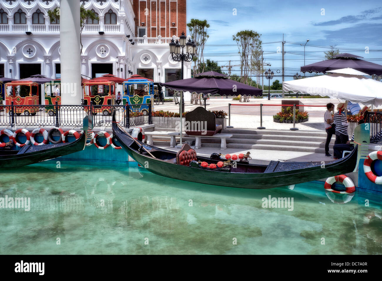 Scène de Waterside au centre commercial nouvellement construit sur le ...