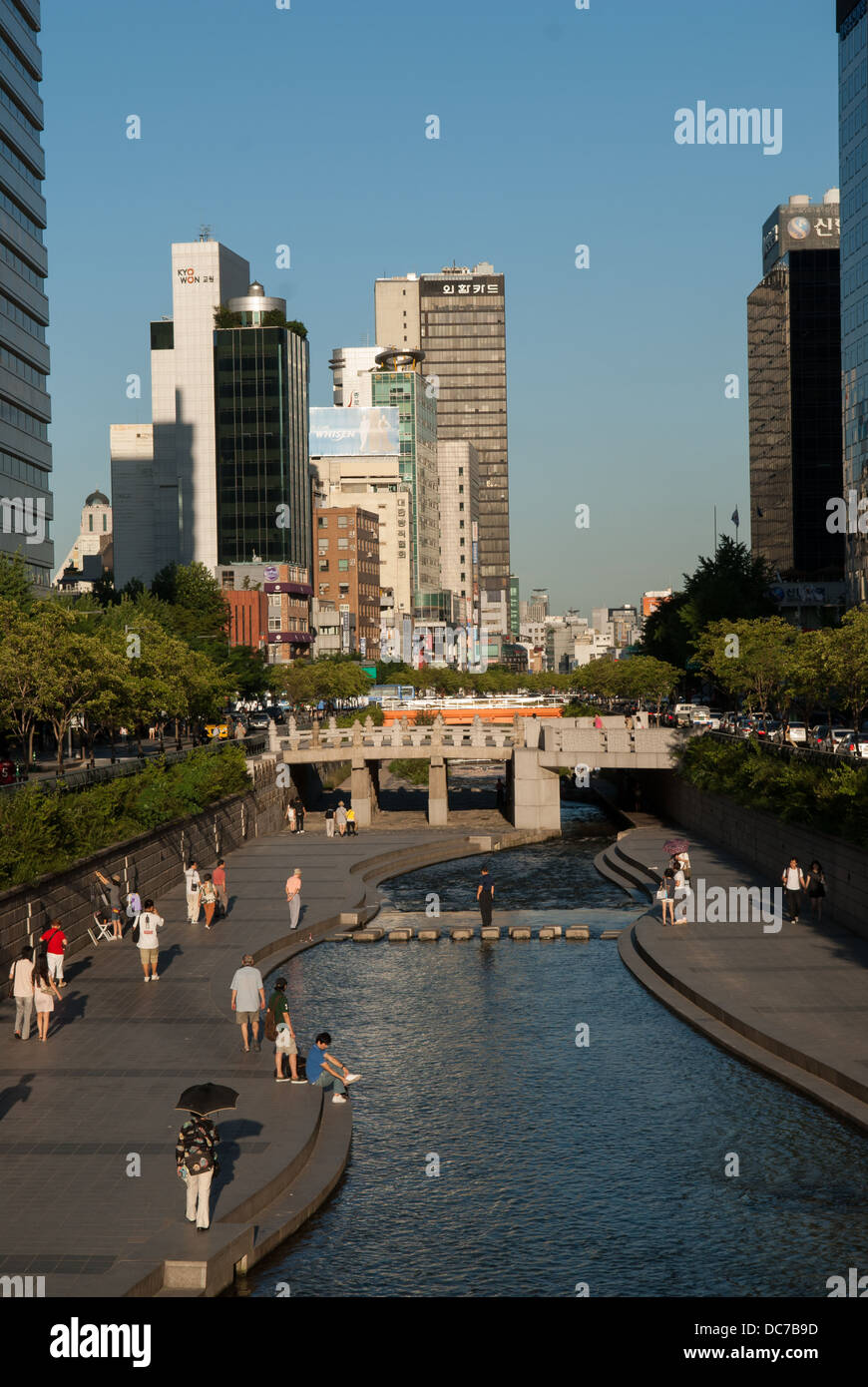 Cheonggyecheon River Promenade Seoul Banque d'image et photos - Alamy
