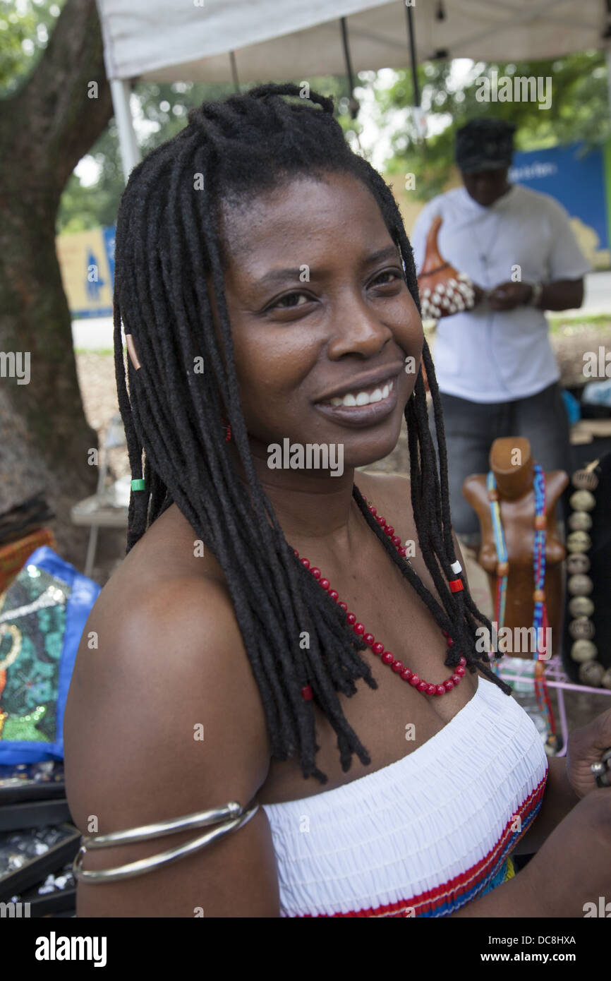 Haitien woman Banque de photographies et d’images à haute résolution ...