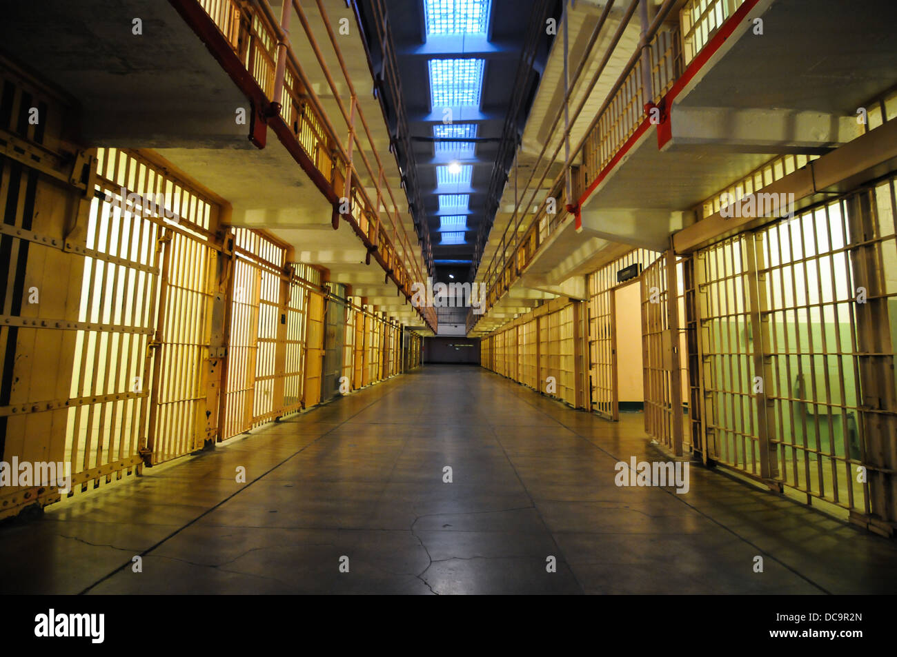 Inside alcatraz prison Banque de photographies et d’images à haute ...