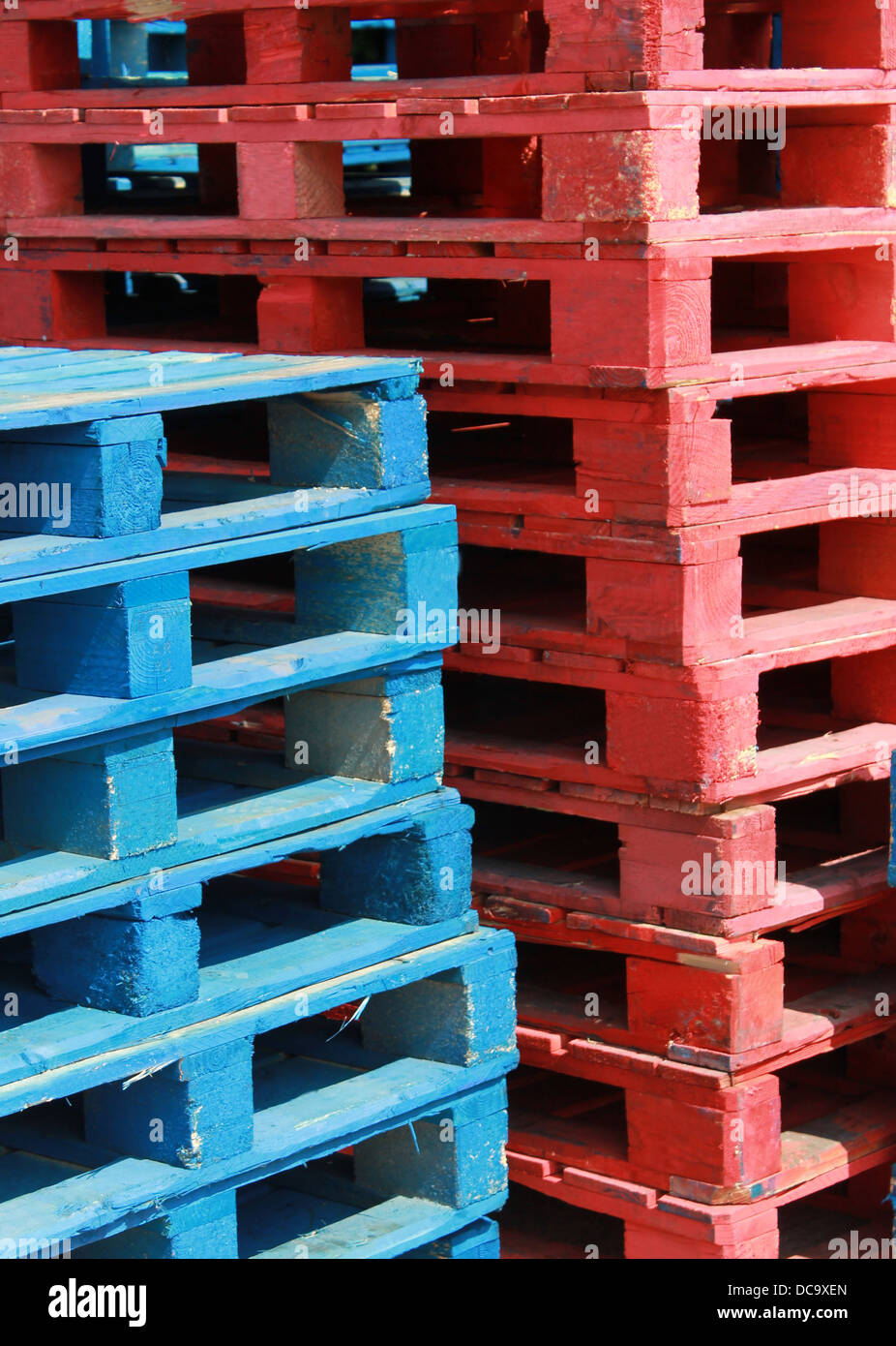 Wooden pallets blue Banque de photographies et d’images à haute ...