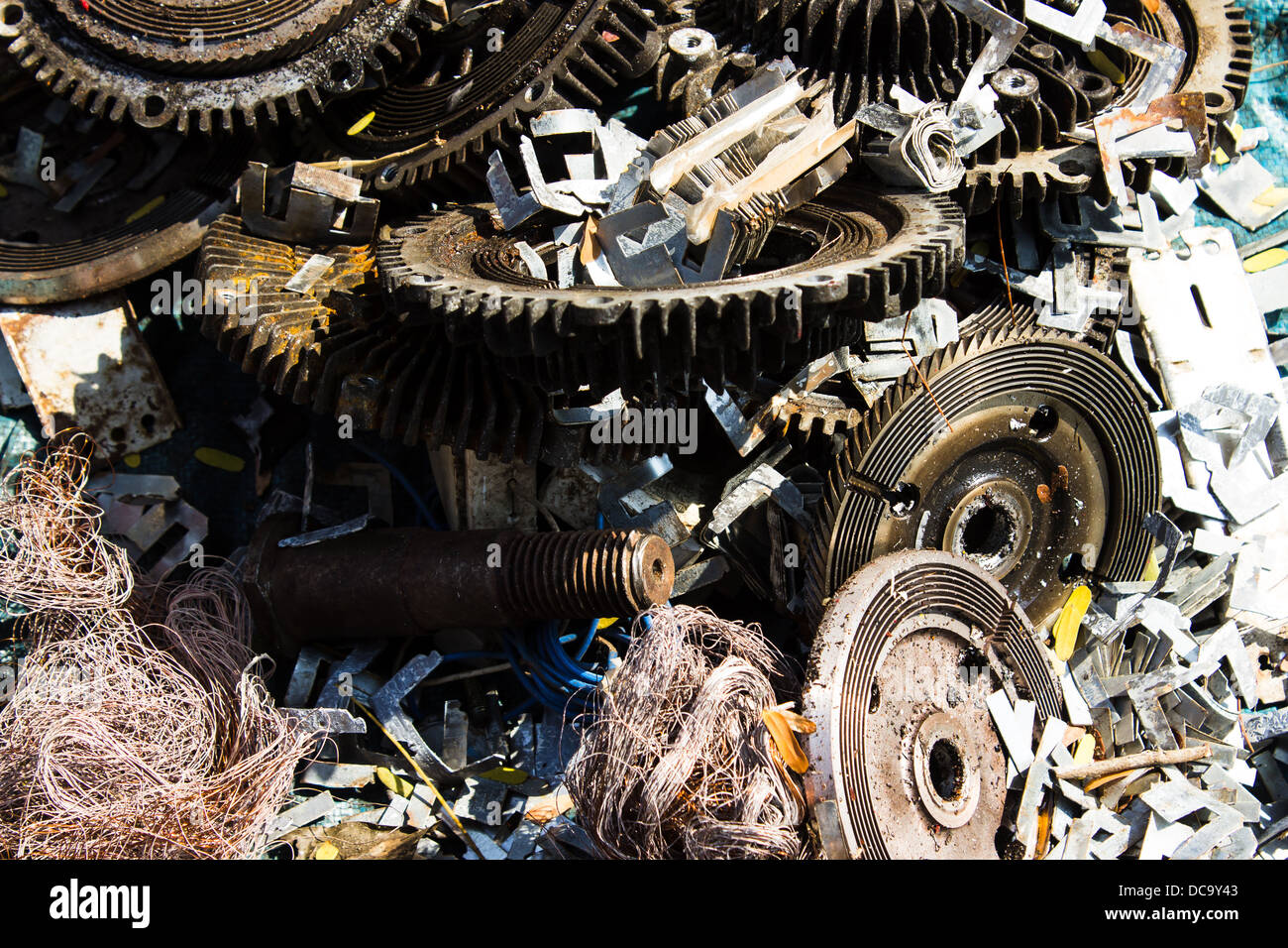 Tuyau de ferraille en acier Banque de photographies et d’images à haute ...