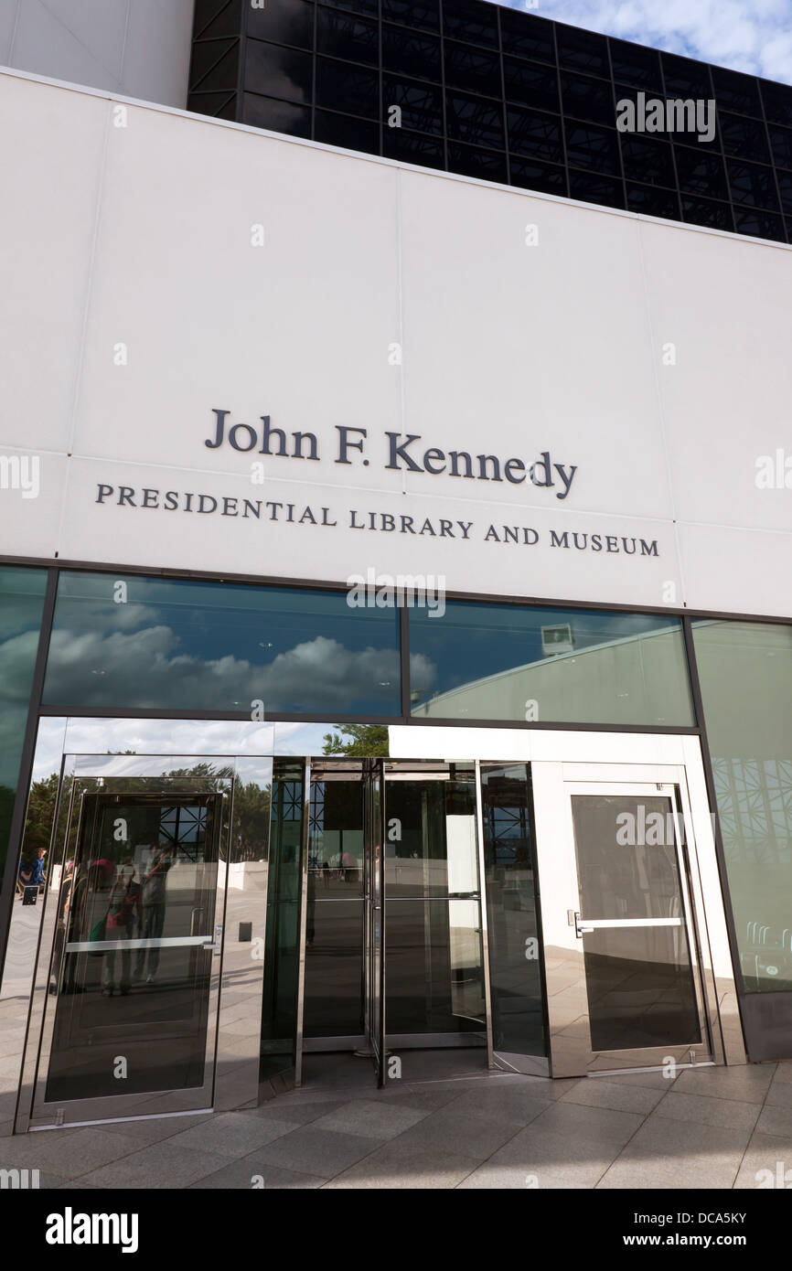 John f kennedy library and museum Banque de photographies et d’images à ...