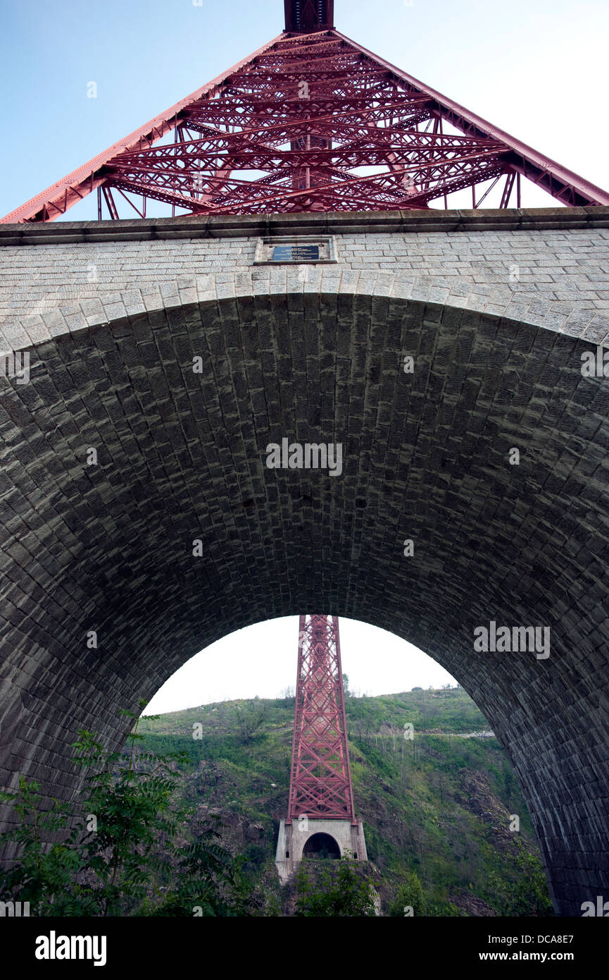 Viaduc de garabit viaduc Banque de photographies et d’images à haute ...
