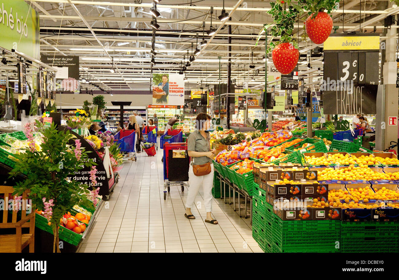 Supermarket france carrefour Banque de photographies et d’images à ...