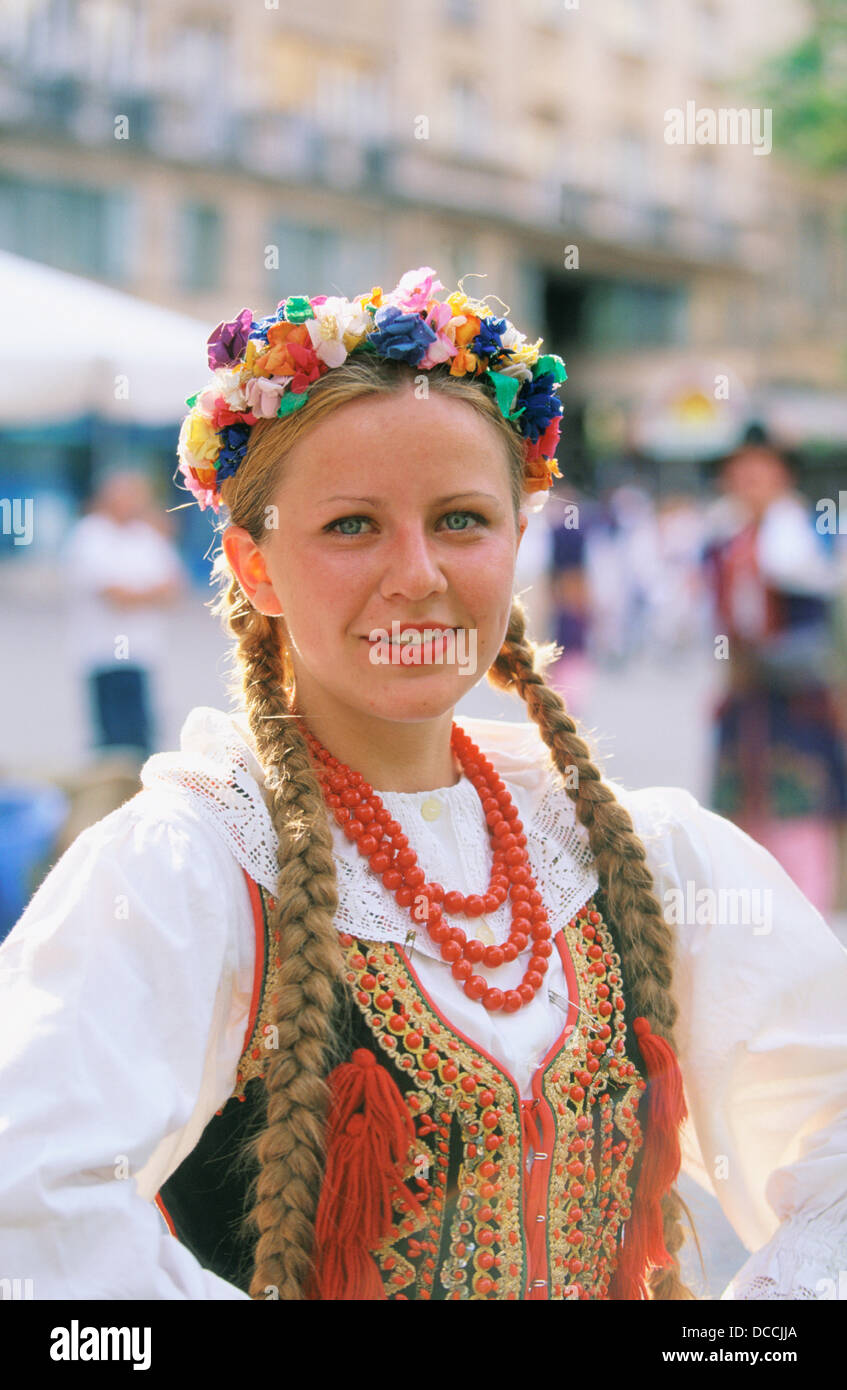Traditional polish costume Banque de photographies et d’images à haute ...