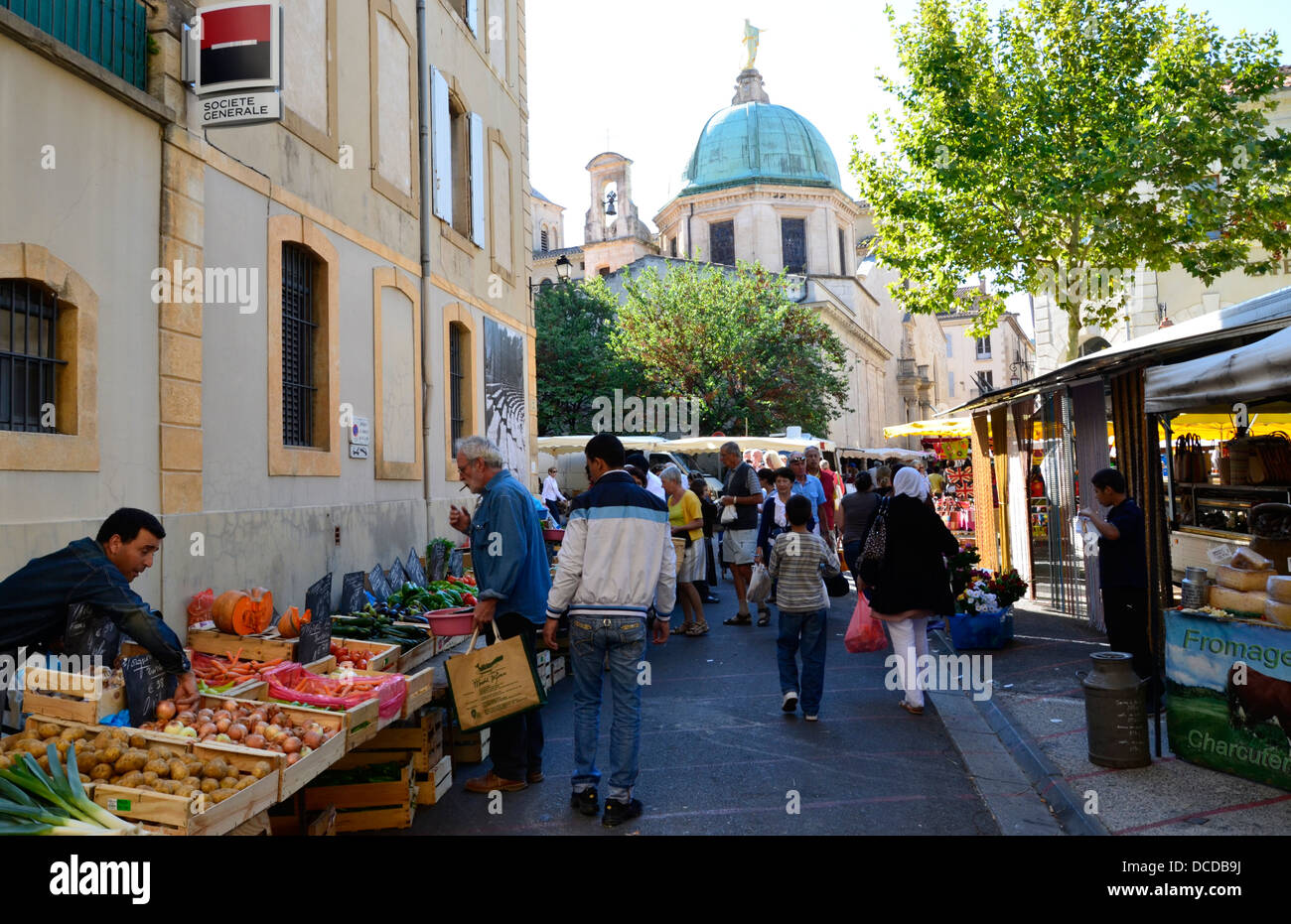 Apt france market Banque de photographies et d’images à haute résolution - Alamy