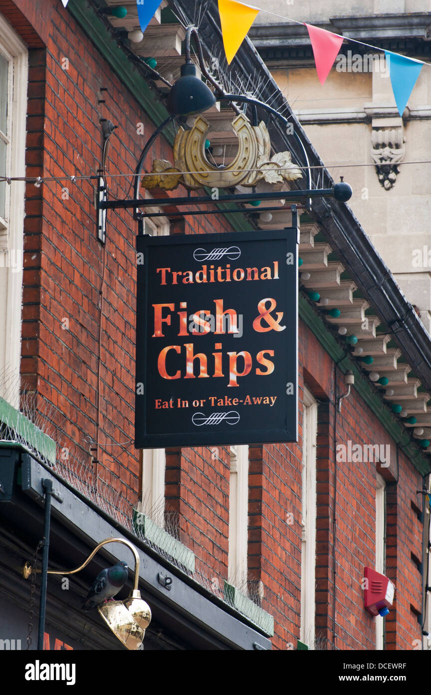 Chip shop chips Banque de photographies et d’images à haute résolution ...