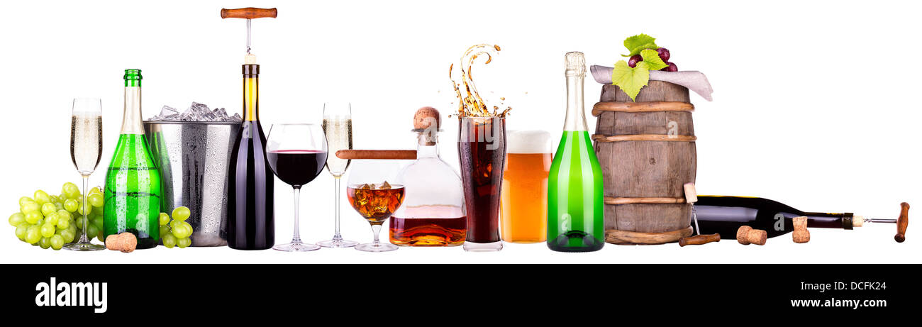 Ensemble de différentes boissons alcoolisées et cocktails - bière ...