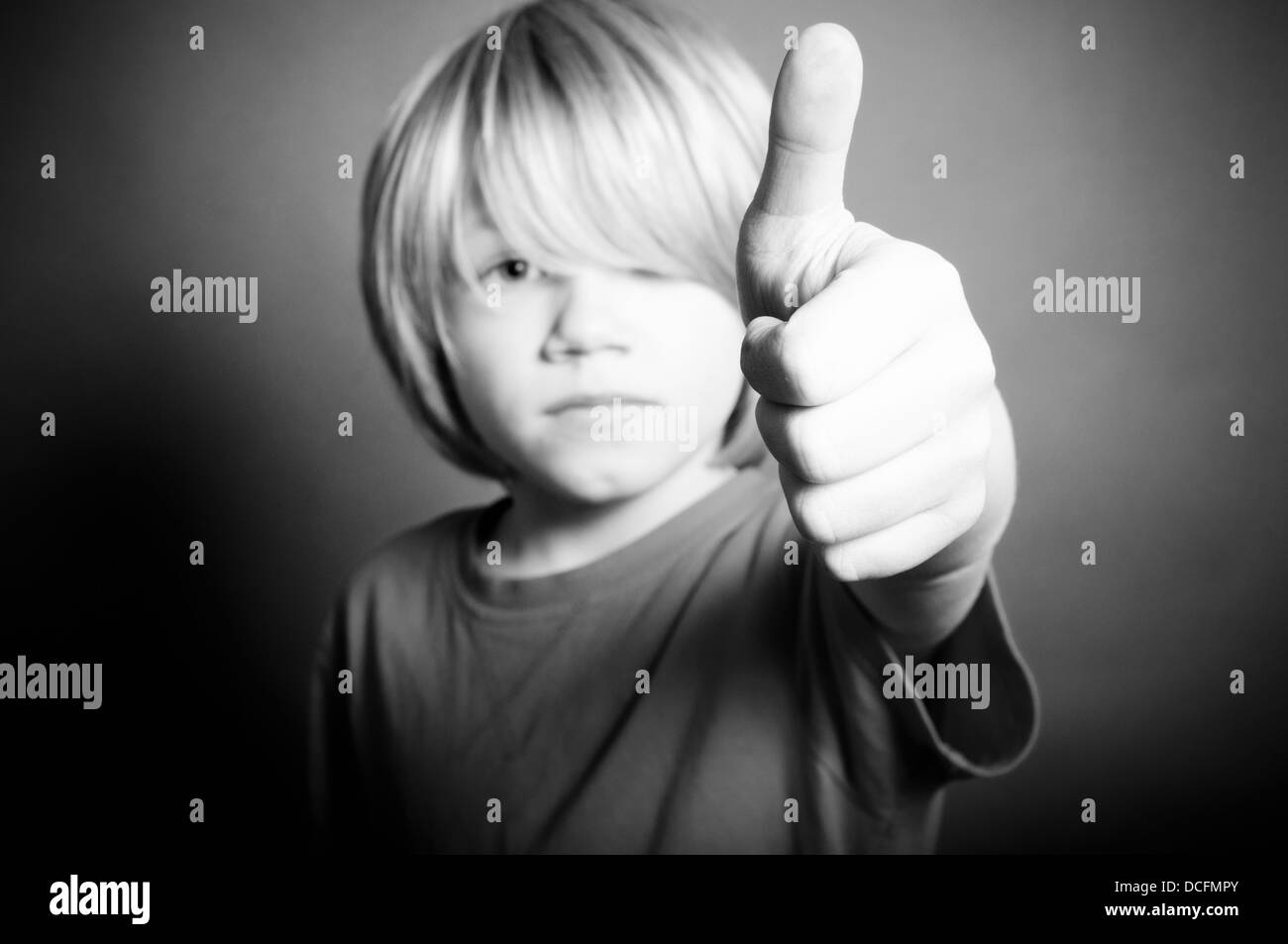 Pouce levé Banque d'images noir et blanc - Alamy