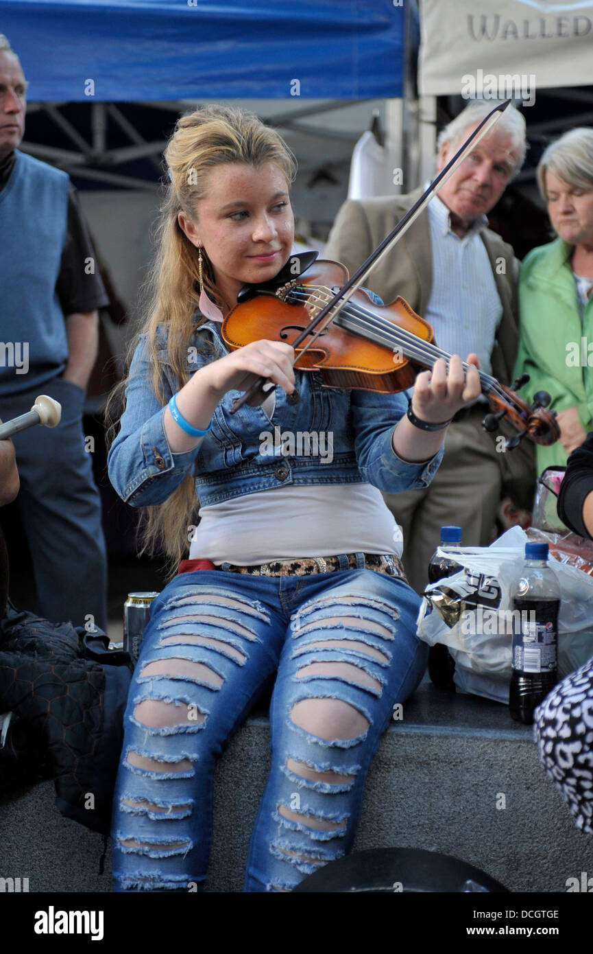 Le plus grand violon du monde Banque de photographies et d’images à ...