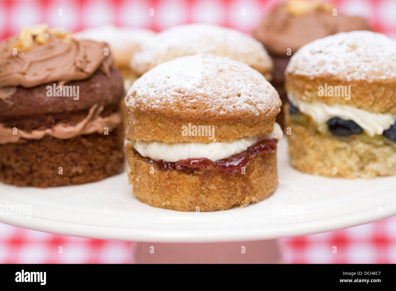 Mini gâteau cake Banque de photographies et d’images à haute résolution ...
