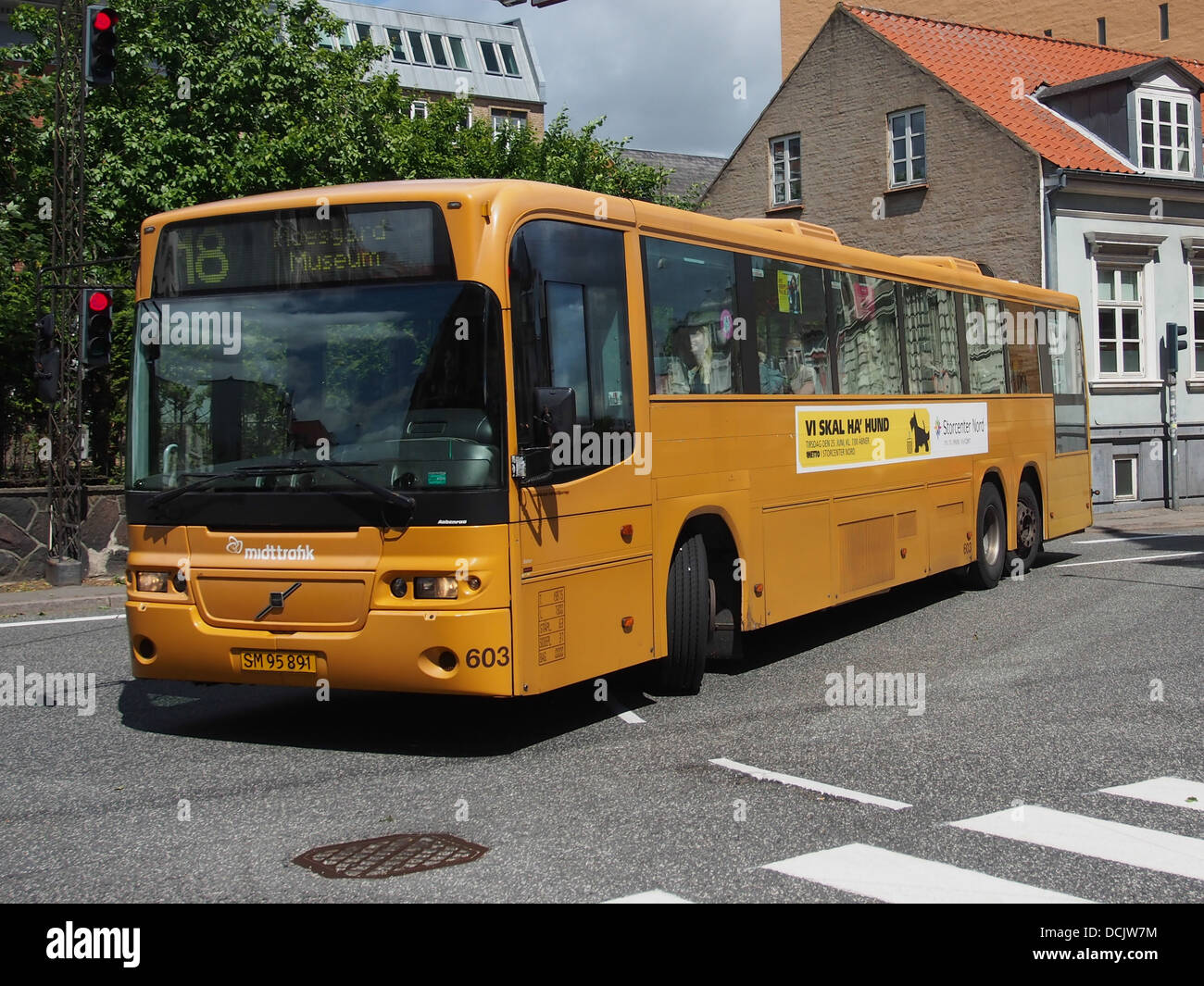 Bus line Banque de photographies et d’images à haute résolution - Alamy