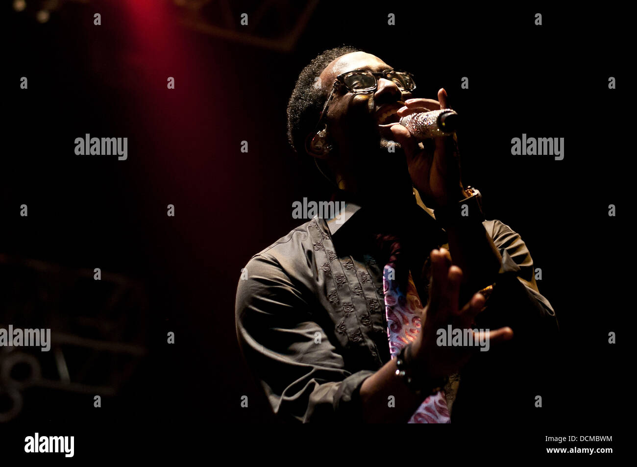 Shawn Stockman de Boyz II Men Opensky présente Perez Hilton's 'One ...