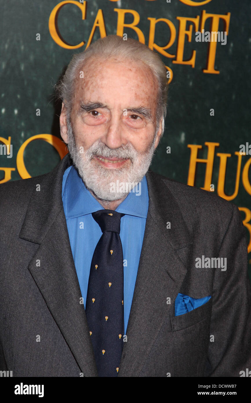 Sir Christopher Lee La première de 'Hugo' qui s'est tenue à l'UGC ...