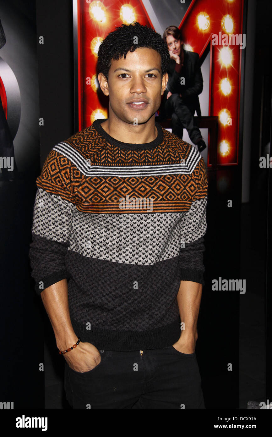 Jaime Cepero Broadway community spécial avance l'évaluation de la série ...