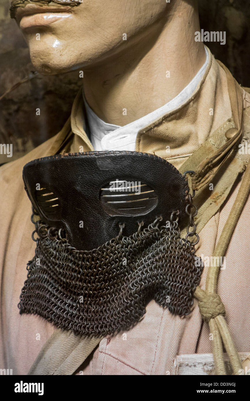 Première Guerre mondiale Un splatter masque de visage de la WW1 tank ...