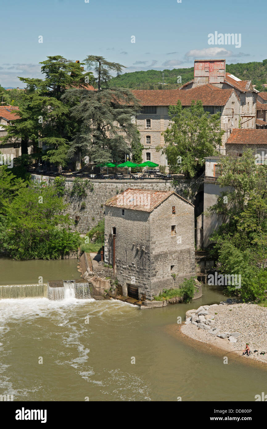 Ruoms et la rivière Ardèche, dans l'Ardèche (73) departement de France ...