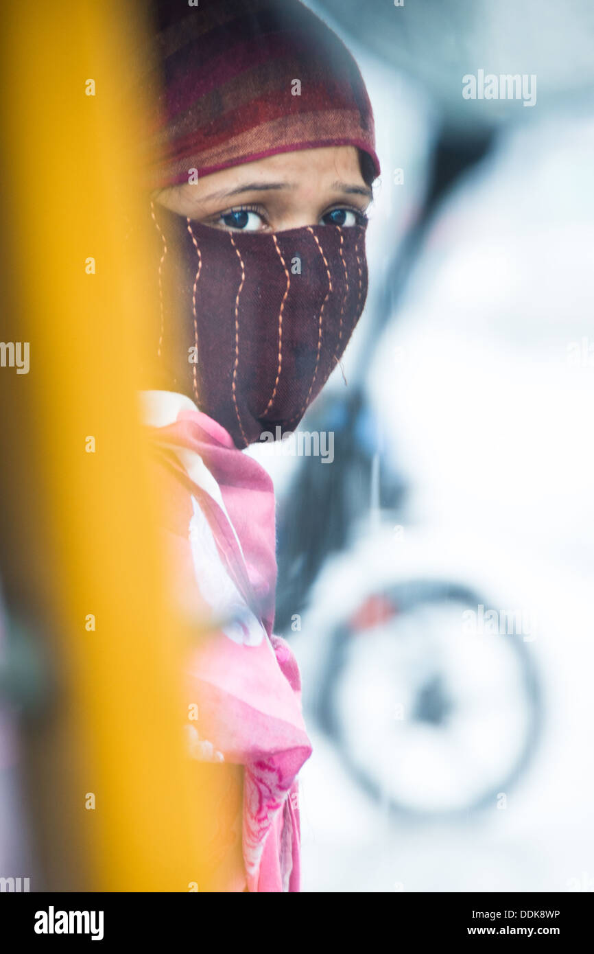 Yeux tristes Banque de photographies et d’images à haute résolution - Alamy