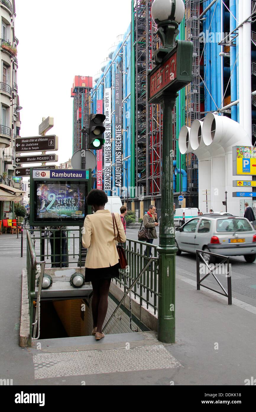 Centre charles pompidou Banque de photographies et d’images à haute ...