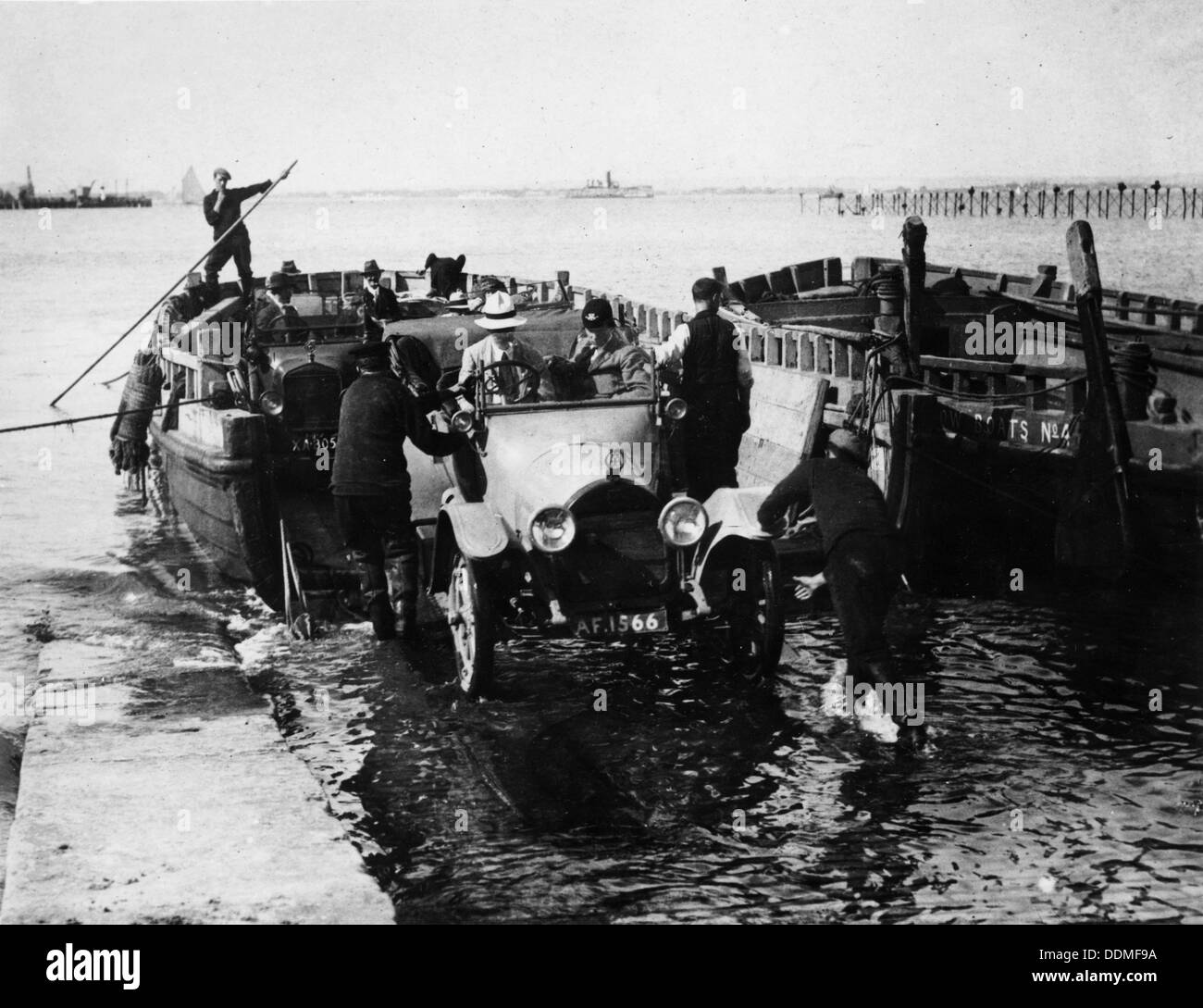 Car ferry angleterre Banque d'images noir et blanc - Alamy