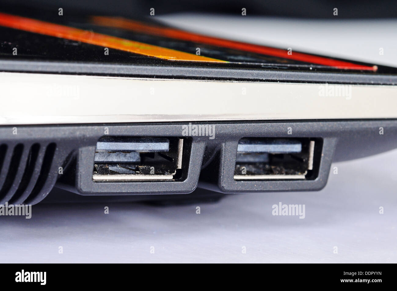 Terminaux usb Banque de photographies et d’images à haute résolution ...