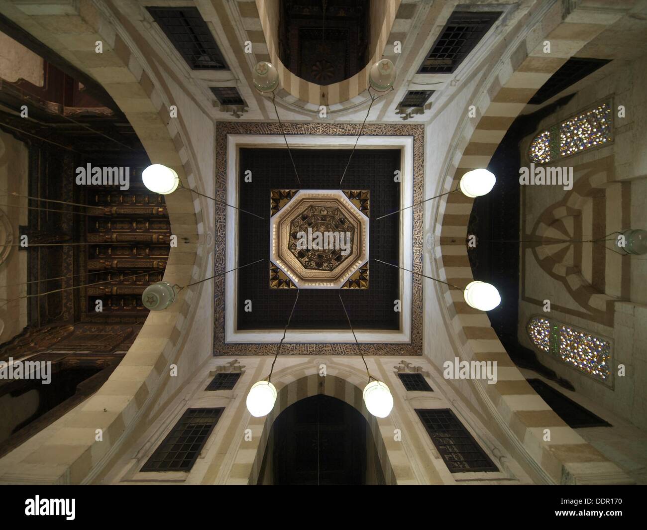 Dome al azhar mosque cairo egypt Banque de photographies et d’images à haute résolution - Page 2 ...