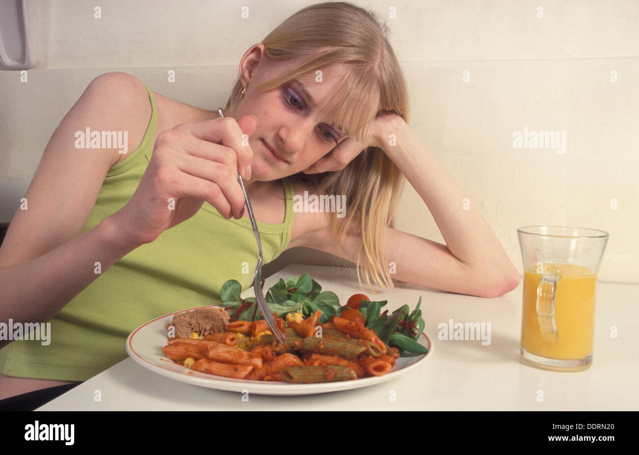 Anorexia child girl Banque de photographies et d’images à haute ...