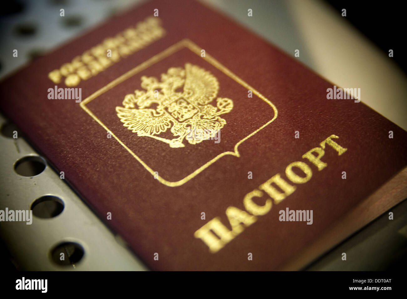 Passeport russe Banque de photographies et d’images à haute résolution ...