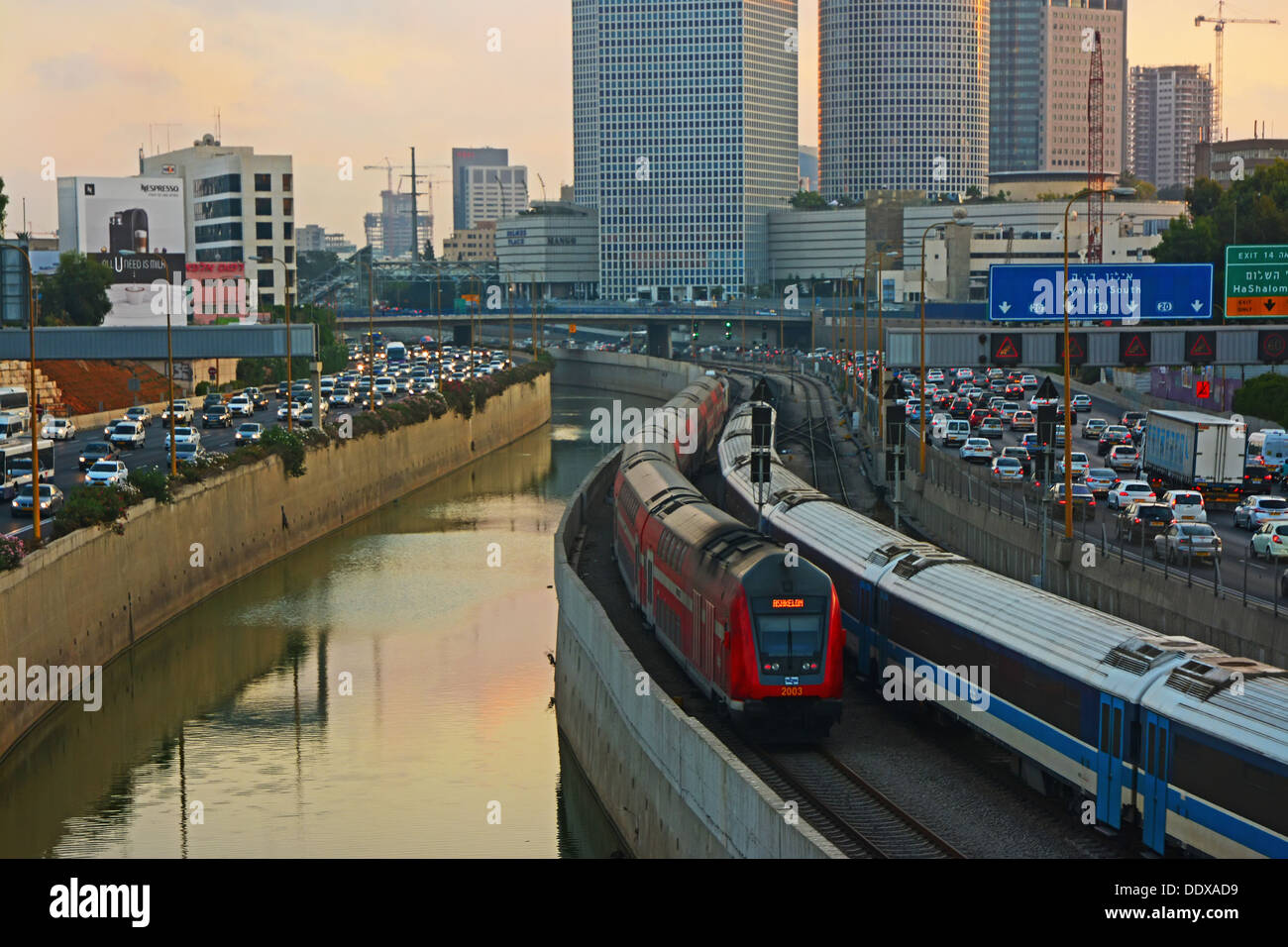 Ayalon road Banque de photographies et d’images à haute résolution - Alamy