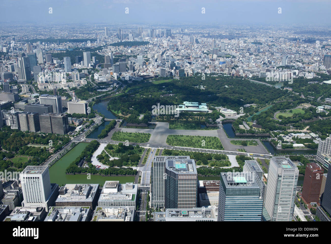 Tokyo imperial palace aerial Banque de photographies et d’images à ...